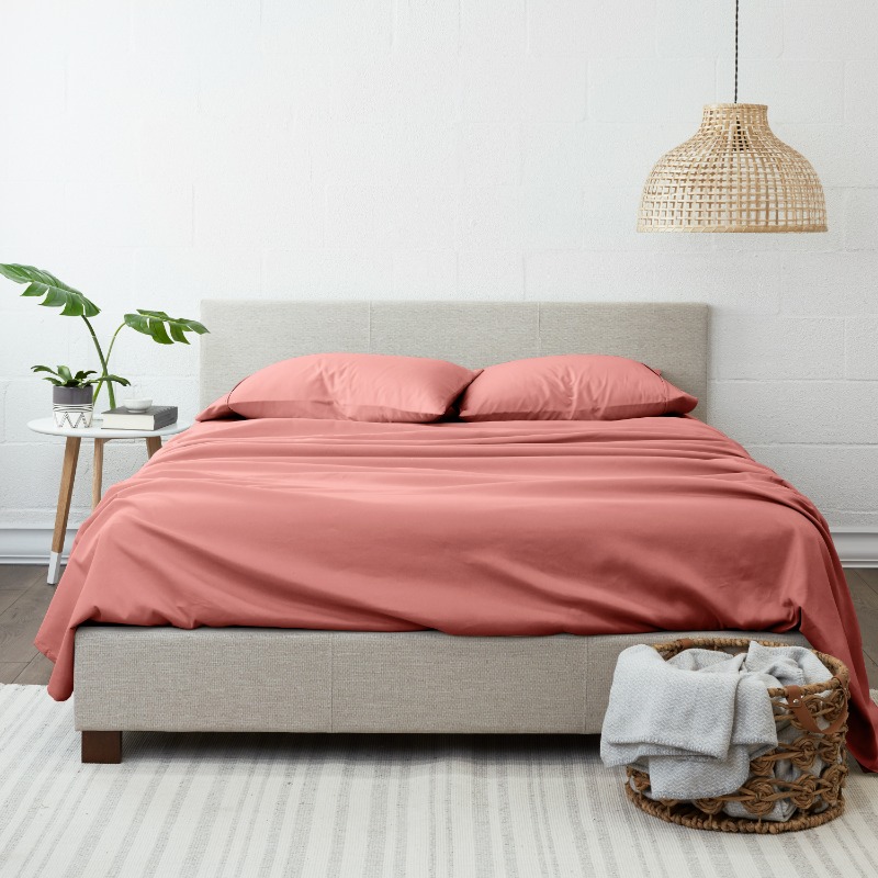 Ienjoy Home Ultra Soft 4 Piece Solid Queen Bed Sheet Set
